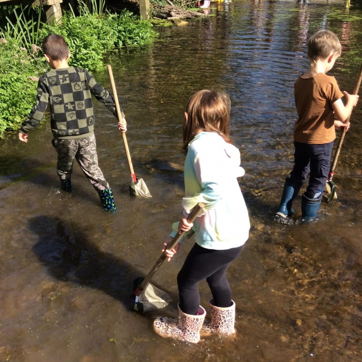 Occold Primary School - Otters went Ducking down the Deben!